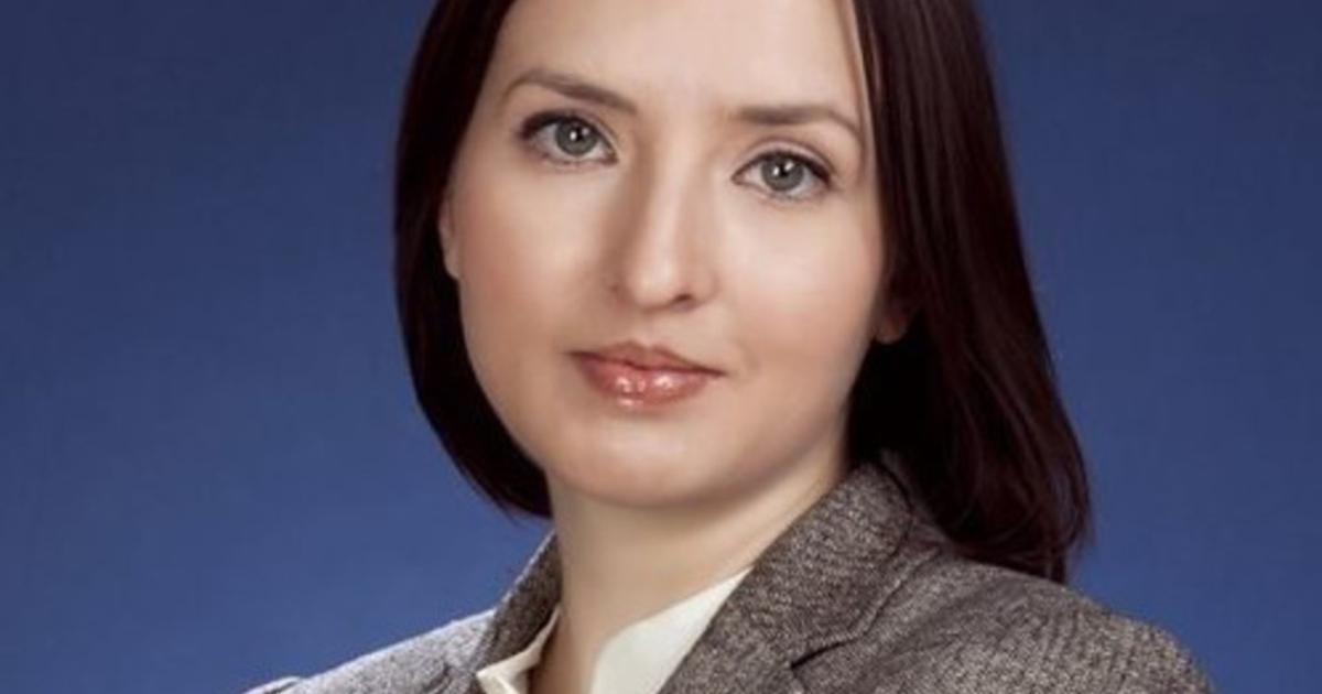 Аліна Бакуліна - dengi.ua