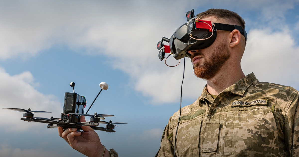 Українські військові отримали 100 тис FPV-дронів через DOT-Chain Defence - dengi.ua